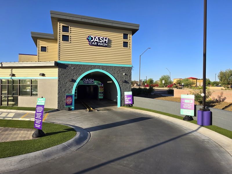 Dash Car Wash Opens In Goodyear, Arizona